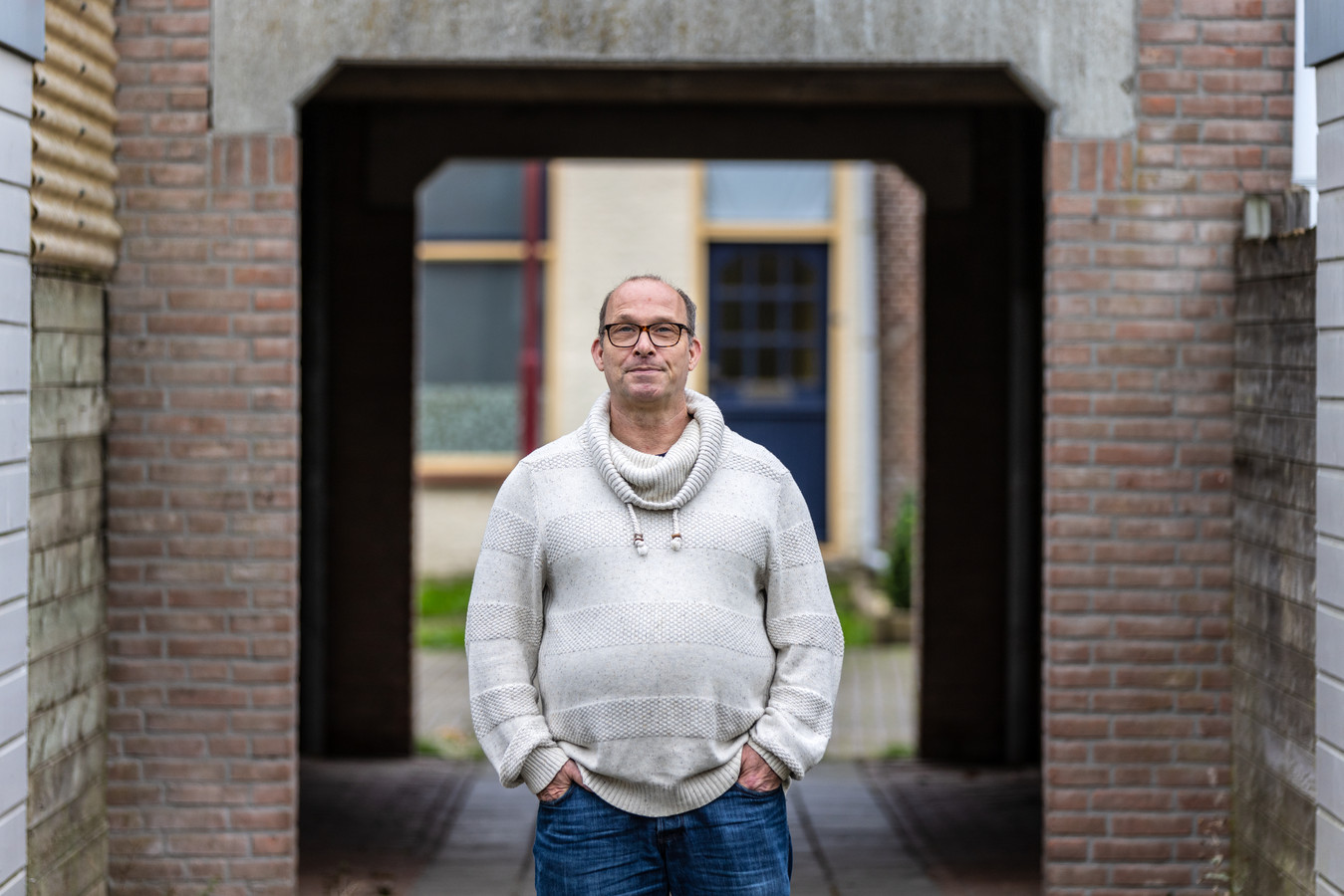 Fokke stapte na acht jaar uit sekte, maar die vrijheid werd ook een ...