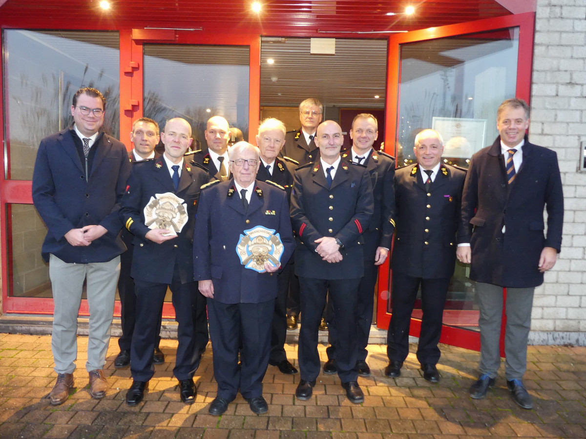 Brandweermannen gehuldigd tijdens Sint-Barbara | Foto | hln.be