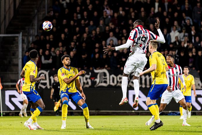 Behounek en ‘Bokkie’ koppen de kastanjes uit het vuur voor Willem II ...