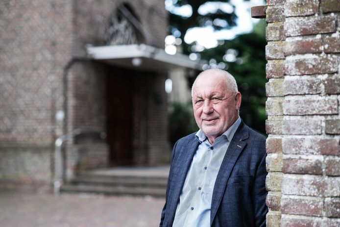 Wim uit Hoogeveen redde al vier kerken, koopt hij ook de kerk in De ...