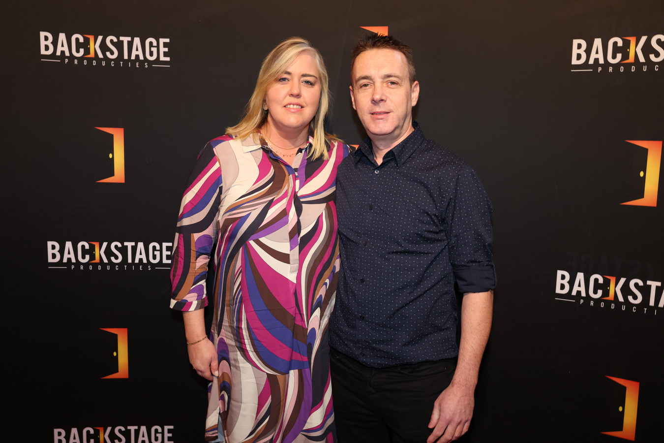 IN BEELD. Michel Van den Brande poseert met verloofde Sofie tijdens ‘Gaston en Leo - De Hommage ...