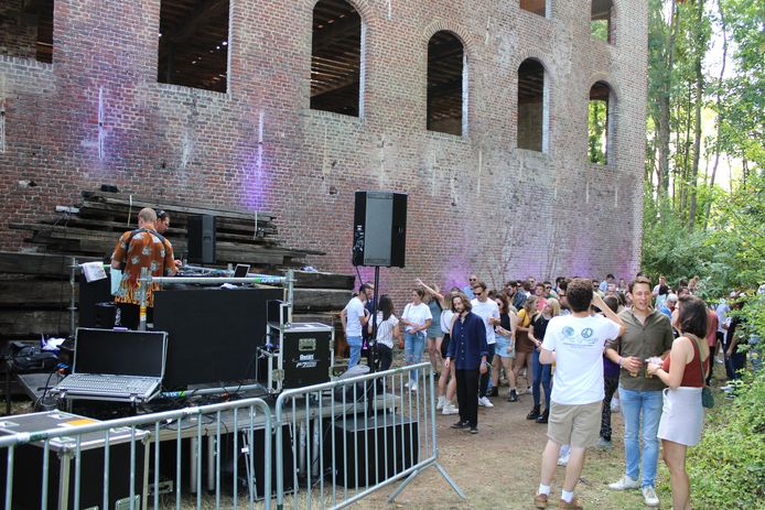 SONE Festival krijgt op voormalige fabriekssite wat het wou: volk ...