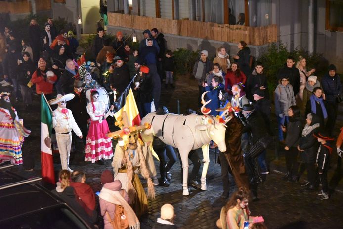 IN BEELD. Día de Muertos verlicht Brusselse Marollenwijk | Brussel | hln.be