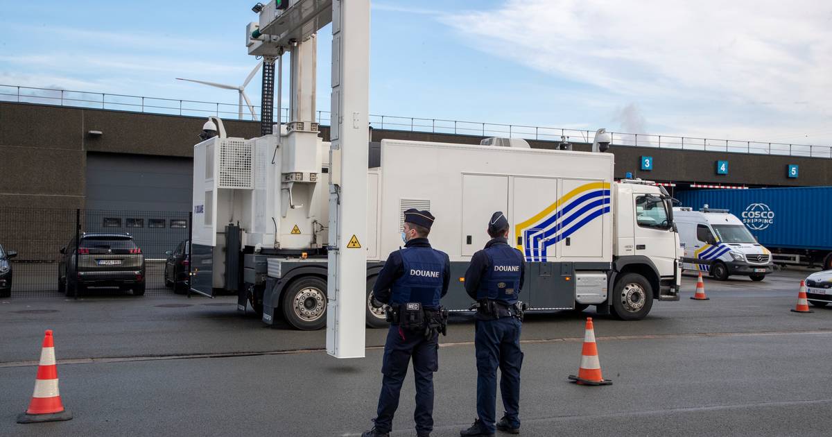 Extra bescherming voor douaniers: leger bewaakt voortaan in beslag ...