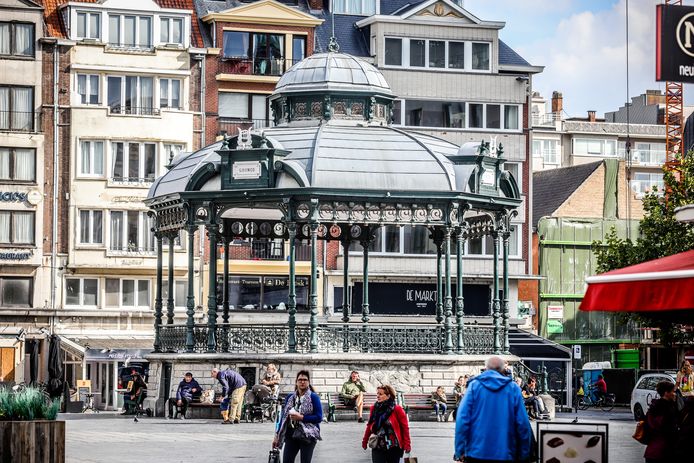 Kiosk op Wapenplein krijgt grondige opknapbeurt: “Tien jaar na de restauratie is dit meer dan ...