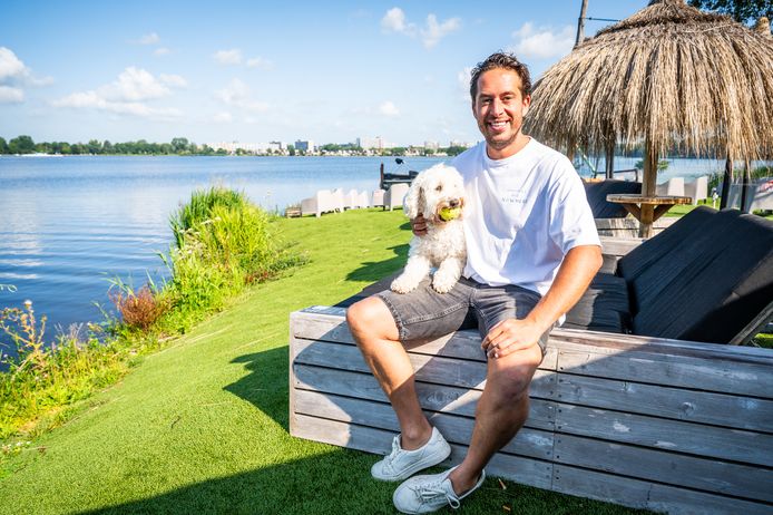 De seinen staan op groen voor Sunset Beachbar aan de Zegerplas ...