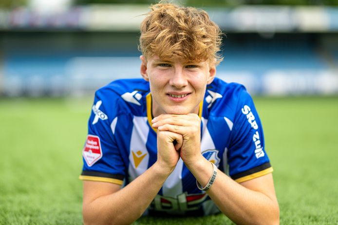 Pa speelde in de Premier League, zelf timmert hij na PSV nu bij FC ...