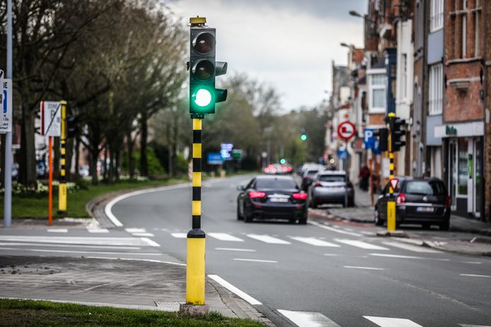 Binnenkort verkeerslicht met vier kleuren, in plaats van drie? | Tech ...