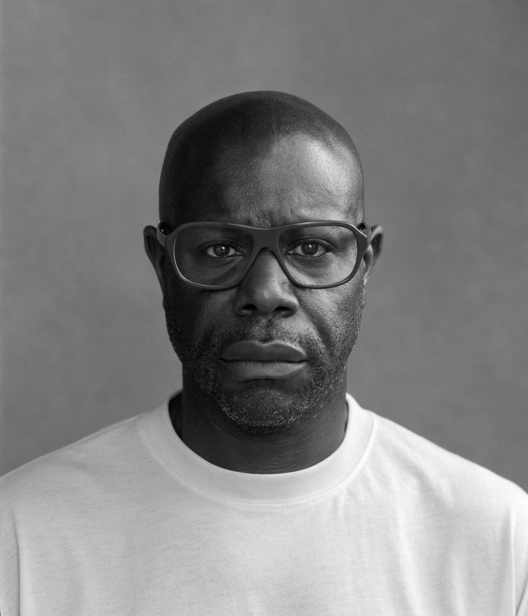 Filmmaker Steve McQueen wil met film over Londense Grenfell-toren ...