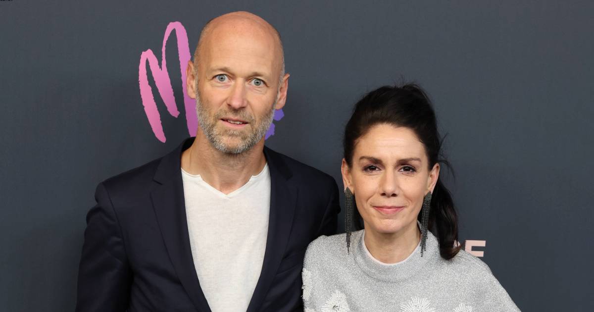 Fatma Taspinar wil haar kind tweetalig opvoeden: “Geert zal Nederlands ...