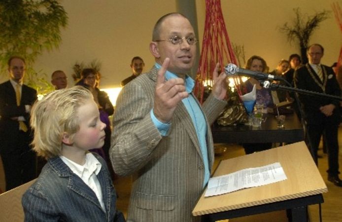 Erepenning voor Eppo Gutteling bij vertrek | Apeldoorn | destentor.nl