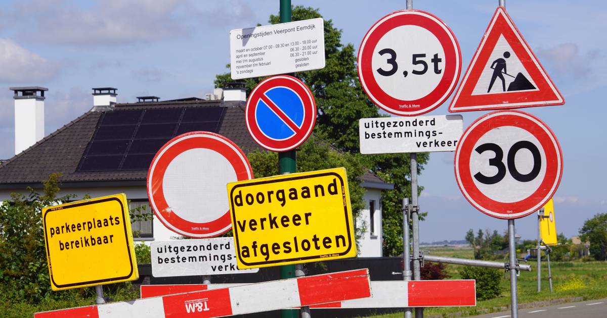 Wirwar van maar liefst 13 verkeersborden op Westdijk brengt bestuurders ...