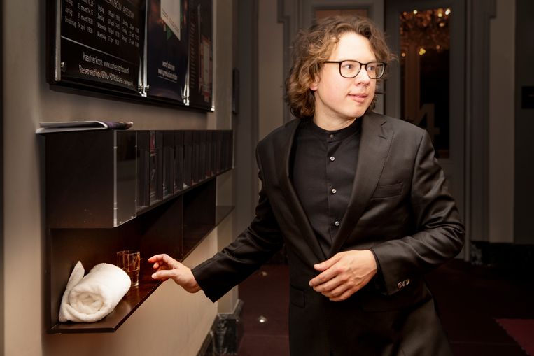 Pianist Hannes Minnaar speelt Bach waar die thuishoort: in de kerk