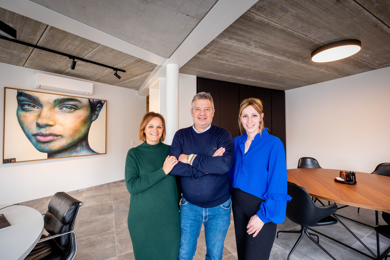 Nieuw vastgoedkantoor NIEUWW opent in Hallaar: “Gespecialiseerd in ...