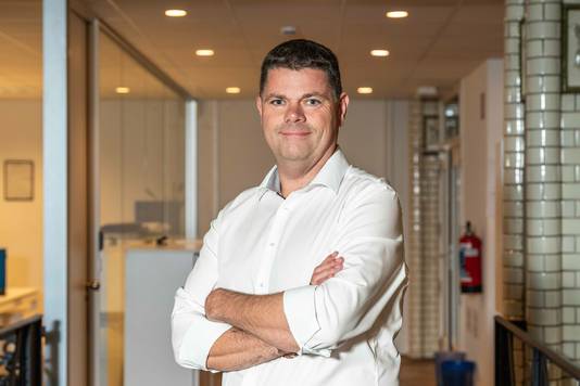 Tom Ongena verkozen tot nieuwe Open Vld-voorzitter, Els Ampe stapt uit ...