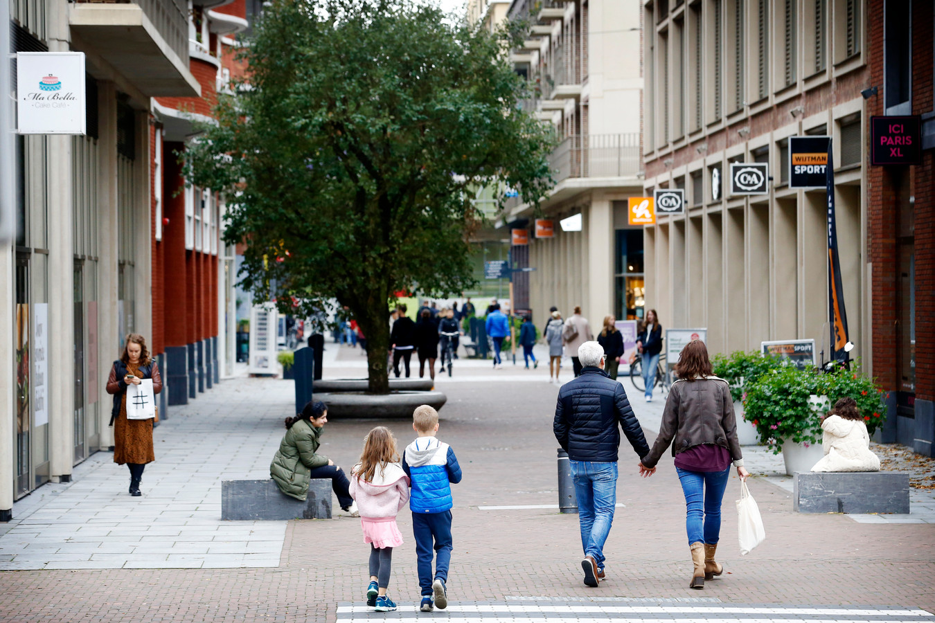 Hoe kan winkelcentrum Leidsche Rijn Centrum meer bezoekers trekken? Dít ...