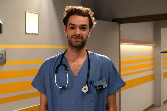 Bas Van Weert combineert acteren met een job als kok: “Eén van de twee ...