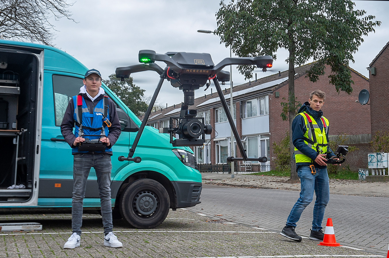 Drone schiet 10.000 foto's voor renovatie woonwijk: ‘Makkelijker dan ...