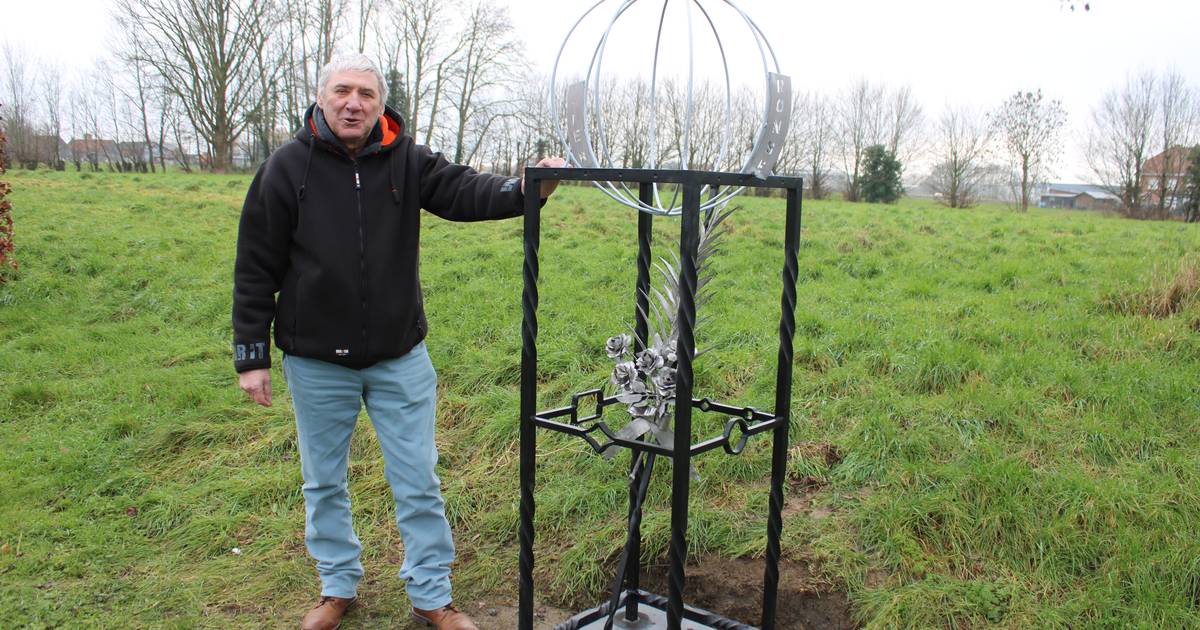 Eremonument voor kunstsmid Lode Van Boeckel is onthuld op plek waar hij ...