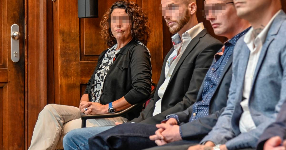 Weduwe boer Charel voor rechter, samen met haar drie zonen | De Krant ...