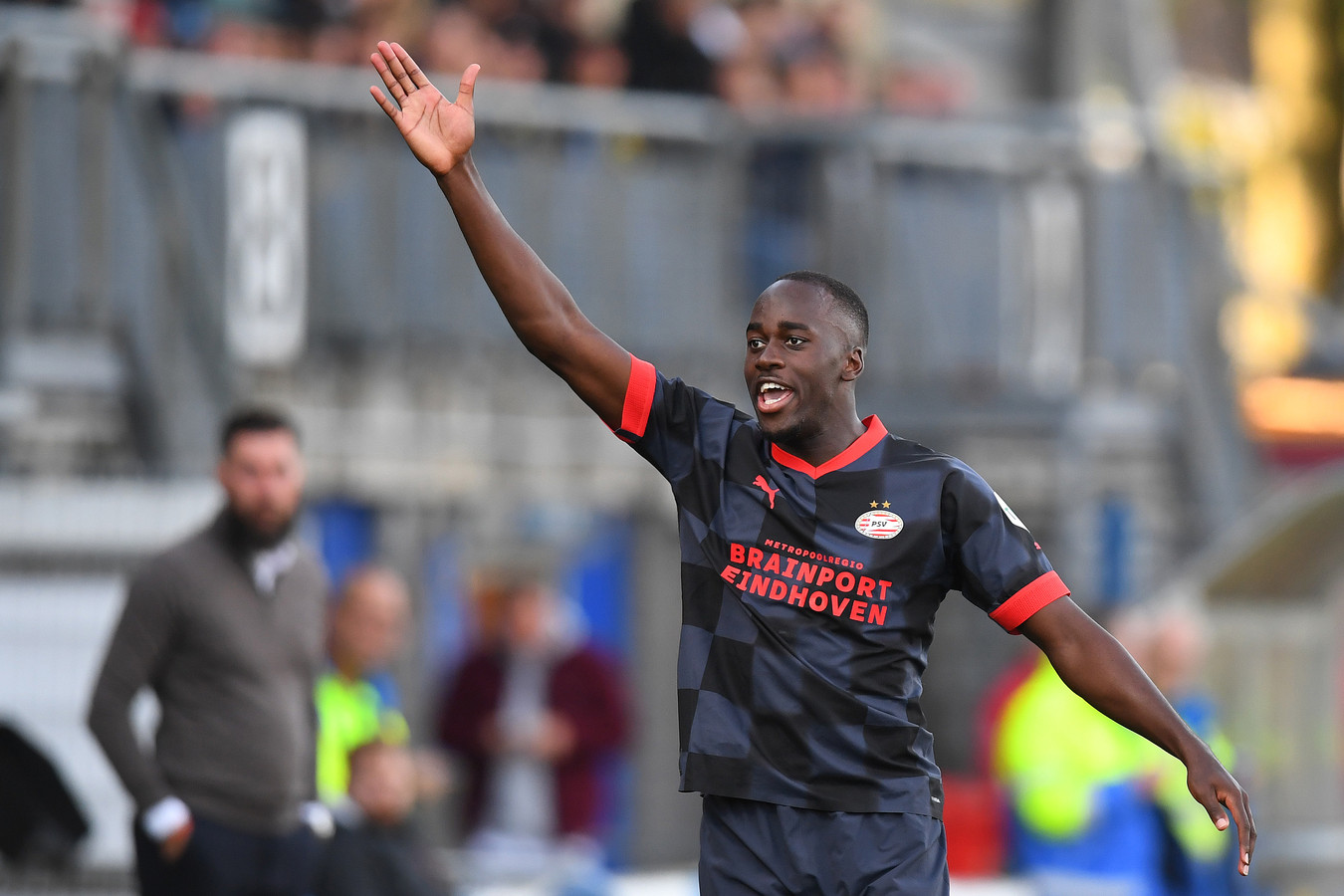 PSV heeft met deze mix en na veel gemetsel het begin van een muurtje ...