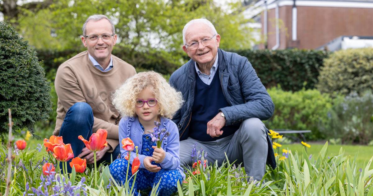 Frank (52) en Willy (82) kregen hun dochtertje (4) via Amerikaanse ...