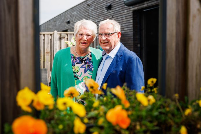 Frans van Abeelen (87) en Netty de Jong (82) danken diamanten huwelijk ...