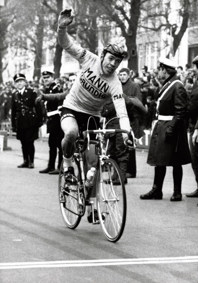 België rouwt om man die Tour op slotdag verloor van Jan Janssen ...