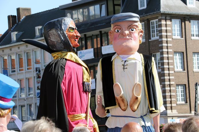 Reuzenstoet groot succes... maar krijgt geen vervolg | Turnhout | hln.be