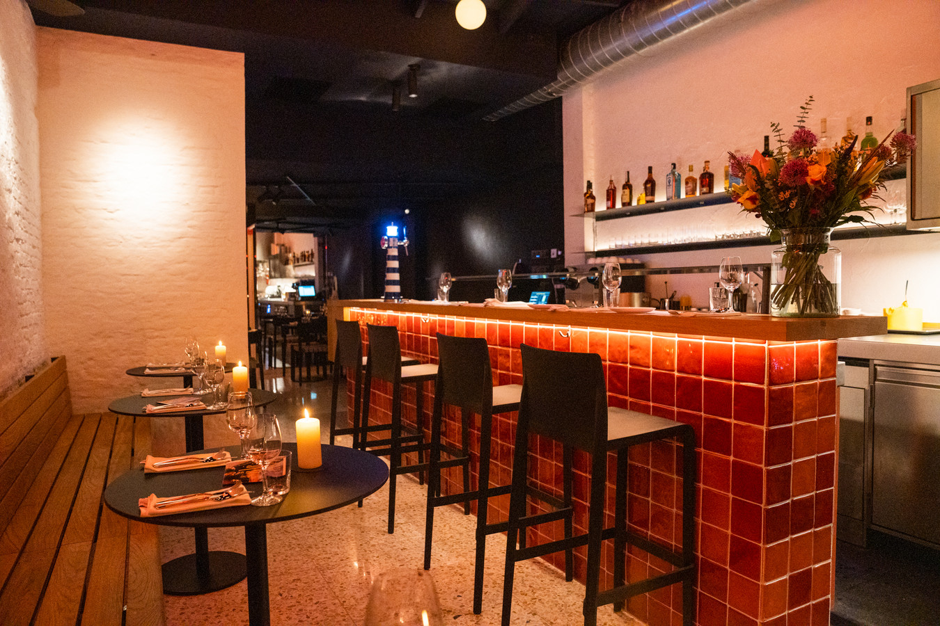 Team van populair restaurant Lewis opent nieuwe Bar Raket | Foto | hln.be