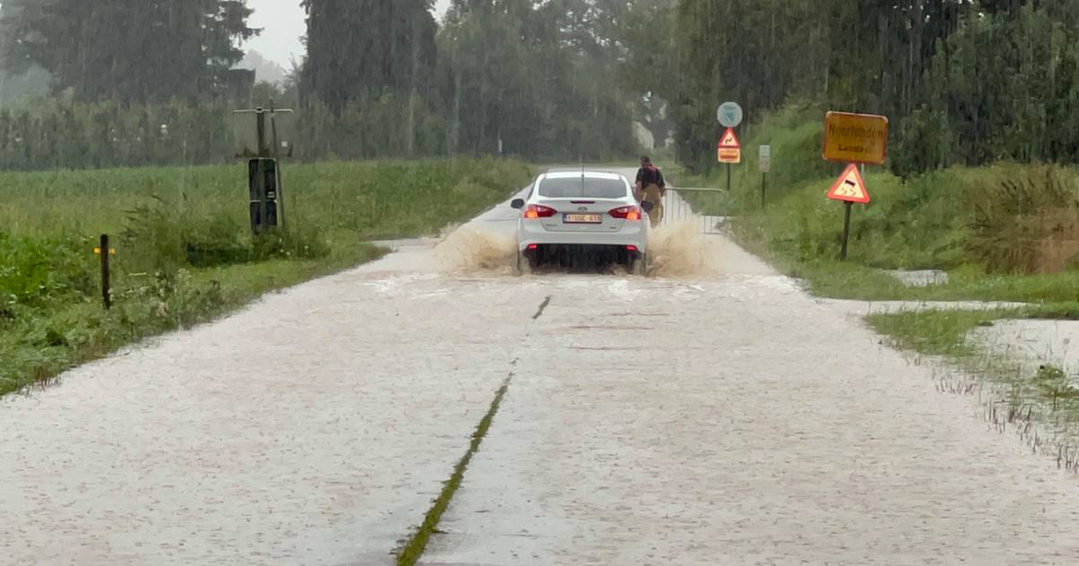 Onweer zorgt voor ondergelopen straten en modderstromen, maar ...