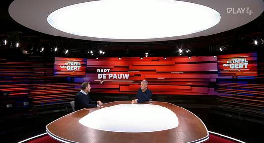 HERLEES. “Ik heb het eens kunnen zeggen. Nu kruip ik weer in mijn ...