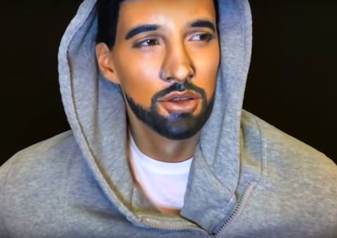 Make-upartieste onder vuur na 'transformeren' in rapper Drake | Show ...