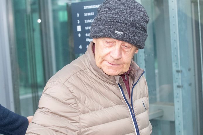 "Ze was dood toen ik thuiskwam. En dan heb ik haar begraven, ja”: de ...