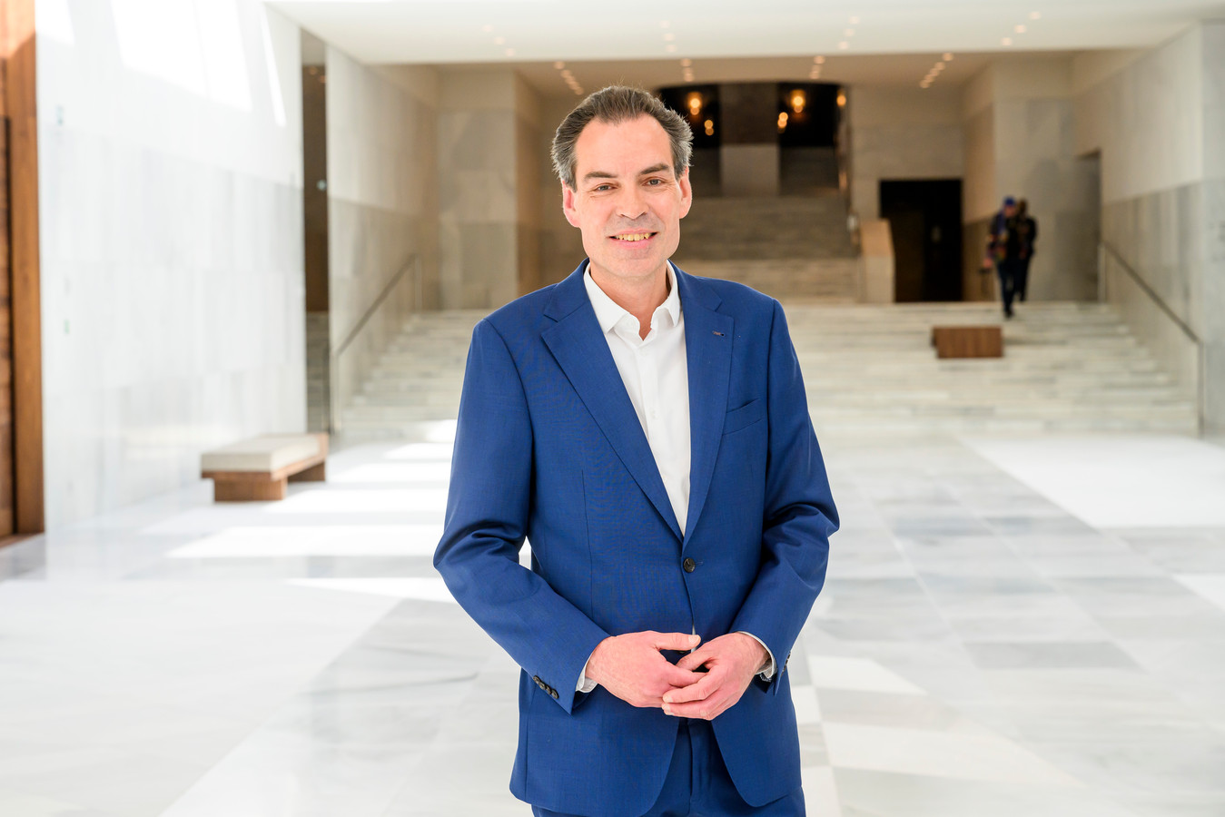 Dit is de man van 36 kastelen, 37 landgoede­ren, 5 molens en 1 kerk ...