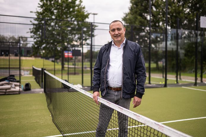 Schelle Sport neemt drie gloednieuwe padelvelden in gebruik: “Dit is ...