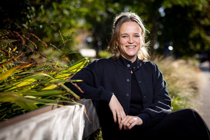 Rianne ging als stagiaire naar Myanmar en was na half jaar directeur ...