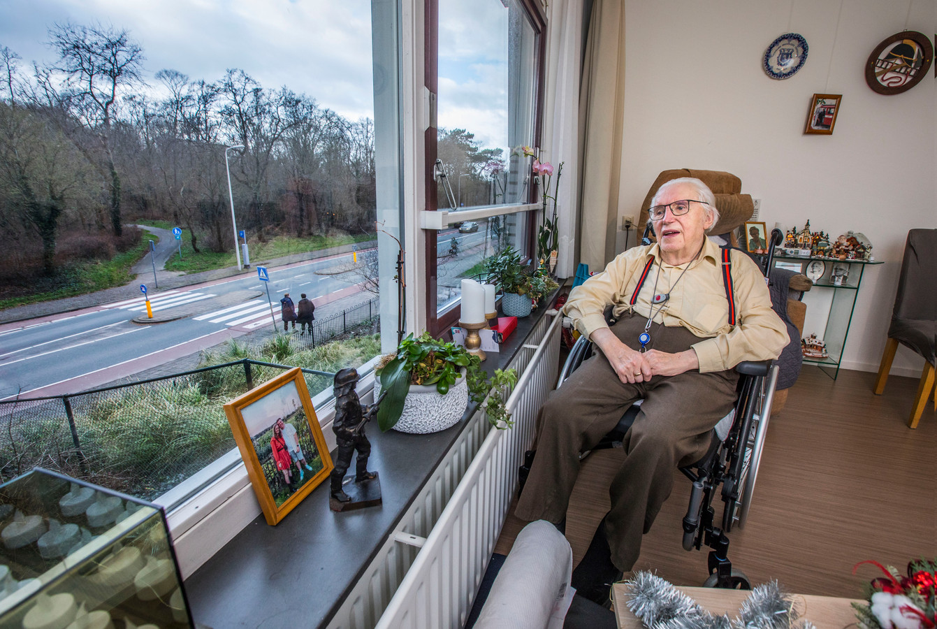 Hein (85) zit liever op gesloten afdeling dan in chic verpleeghuis: ‘Ik ...