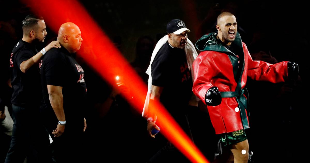 Badr Hari: Ik heb de wereld laten zien dat ik nog steeds de dominantste ... Badr Hari: Ik heb de wereld laten zien dat ik nog steeds de dominantste ...