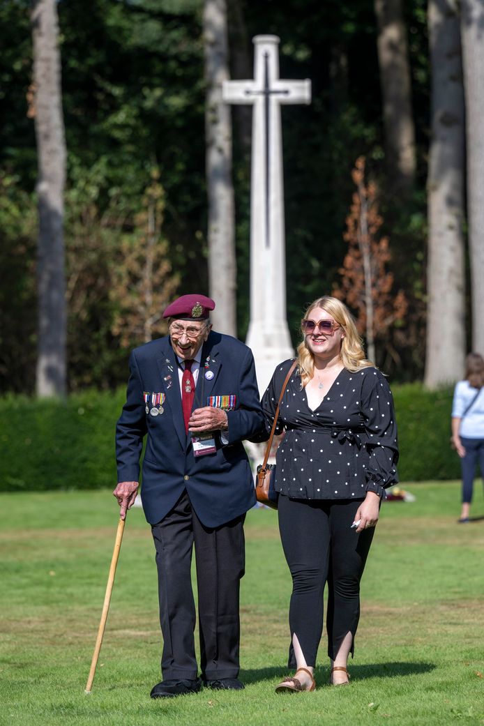 Bijzondere Airborne-herdenking in beeld | Airborne Herdenkingen ...