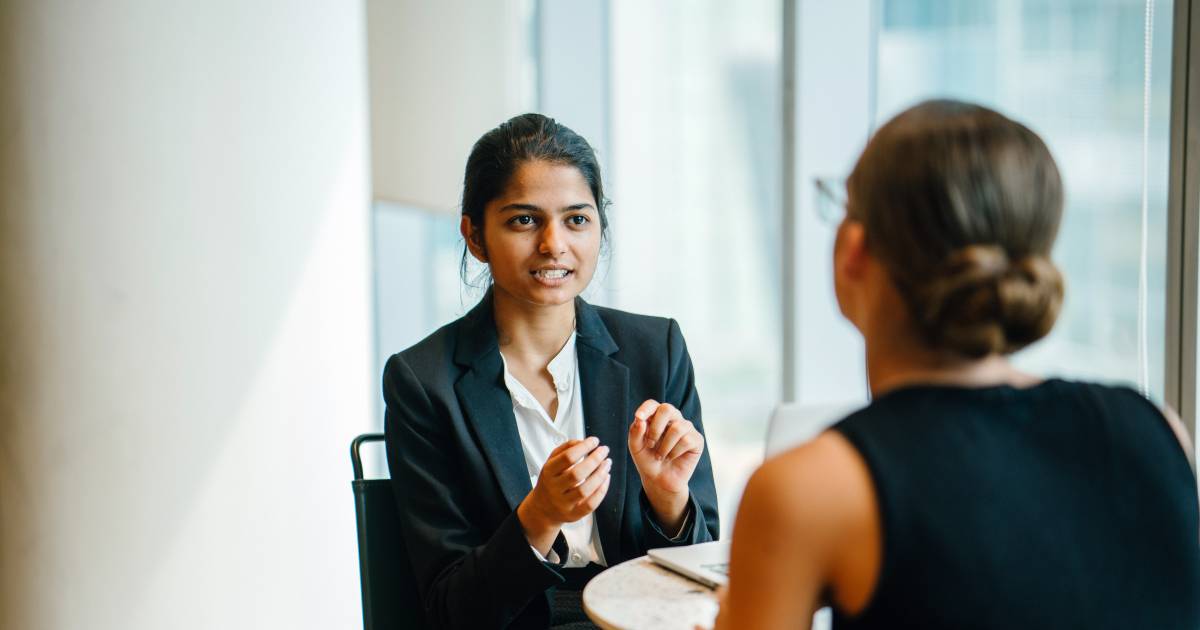 Neem zelf het initiatief bij het functioneringsgesprek: 'Dan sta je ...