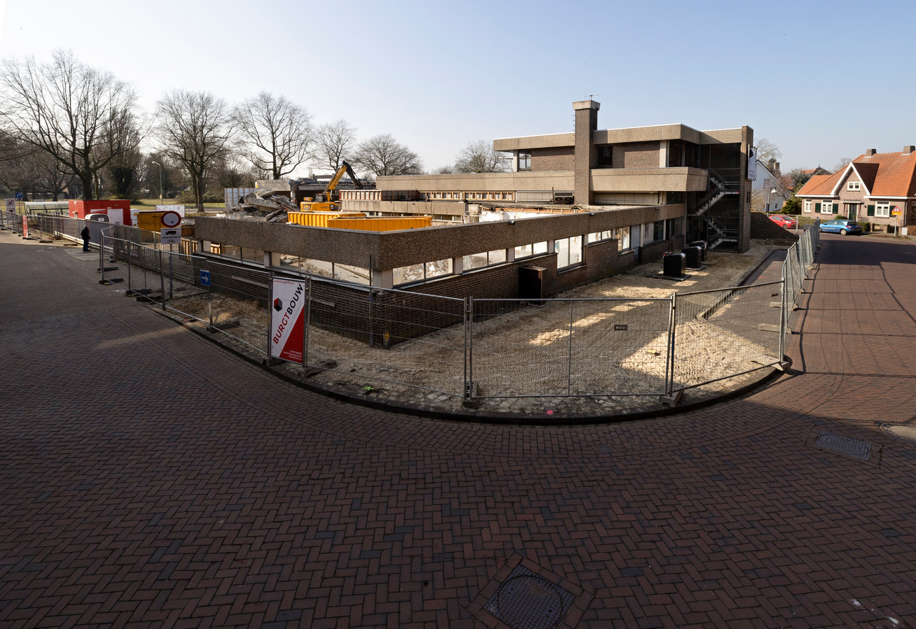 Oude postkantoor Deurne tegen de vlakte | Foto | ed.nl