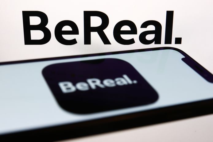 BeReal is Apples ‘App van het Jaar’, maar hoe werkt die Instagram ...