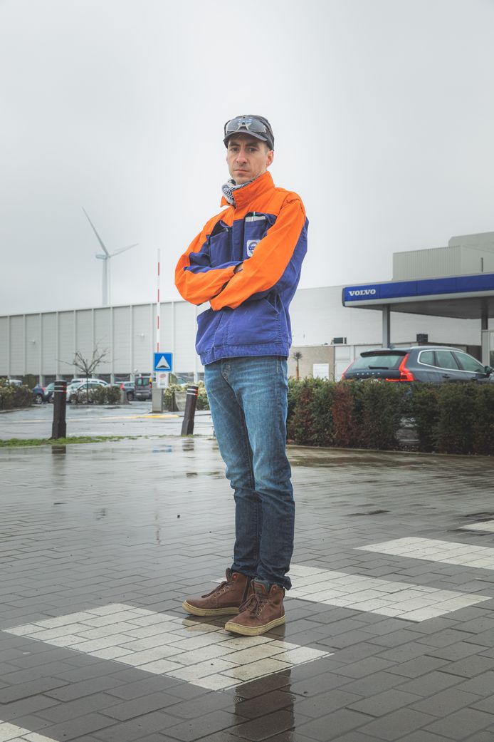 Robin (34) wint proces tegen Volvo Cars en krijgt 20.000 euro loon ...