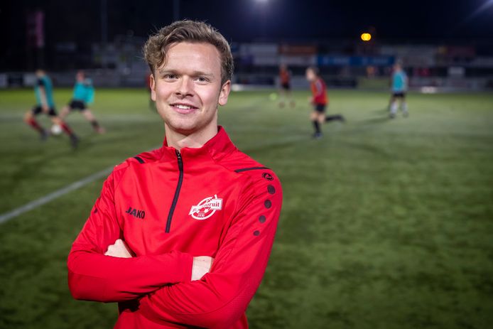 Stijn Beekx viel door chronische buikpijn 16 kilo af en lag weken ziek ...