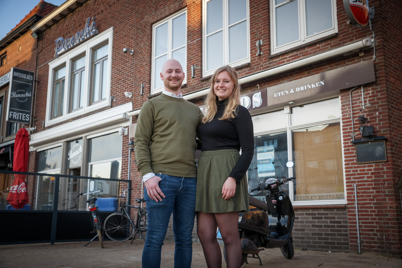 Lana (24) begint eetcafé Marktzicht in voormalige Legends in ...