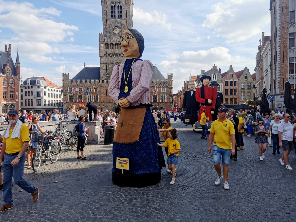 VIDEO. Na 17 jaar trok er opnieuw een Reuzenstoet door de Brugse ...