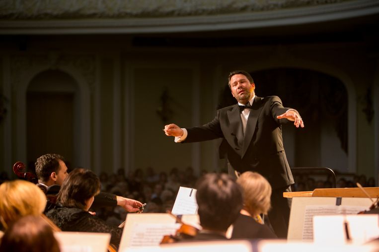 Nederlandse chef-dirigent vindt onbekende symfonieën van Rus: ‘Hij gold ...