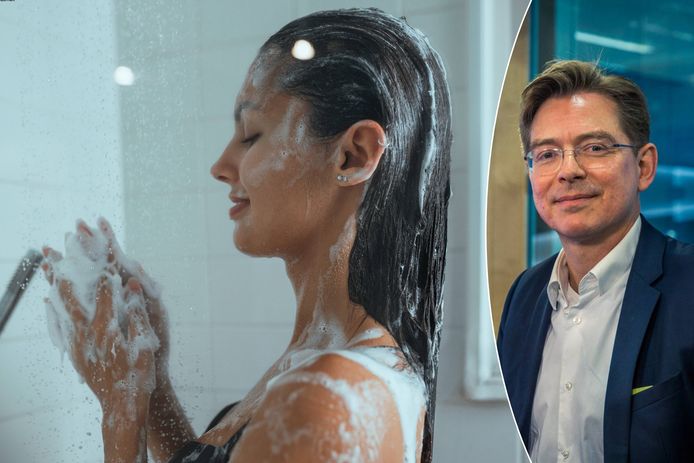 Elke dag douchen is een slechte gewoonte, waarschuwt dermatoloog. “Dit ...