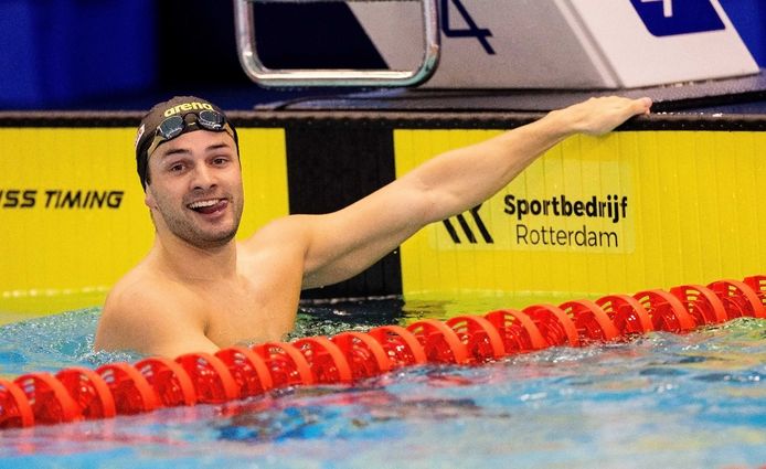 Kamminga bij EK kortebaan als snelste door op 200 meter schoolslag ...